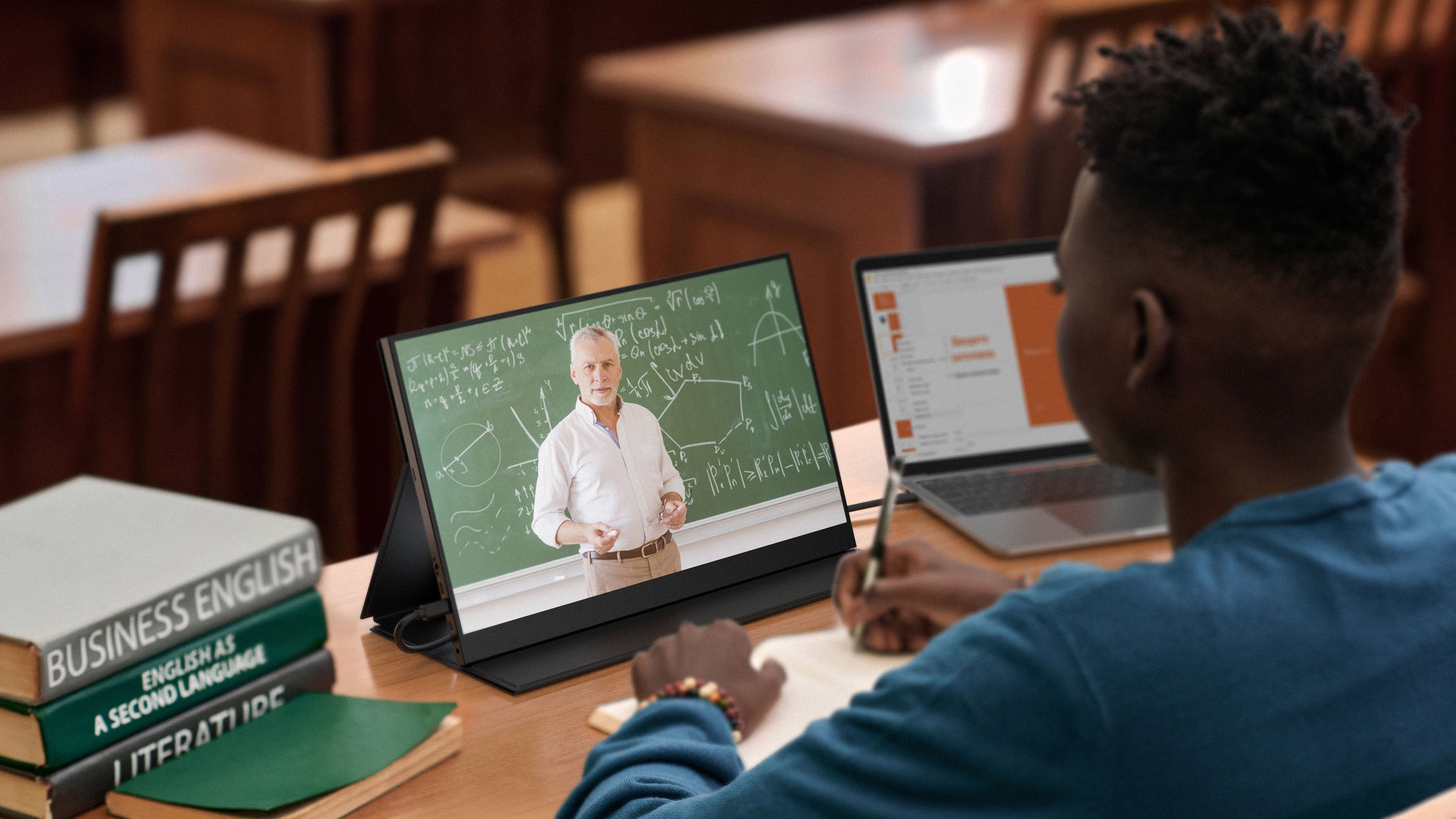 Must-have tech gadgets for teachers: portable monitors – UPERFECT